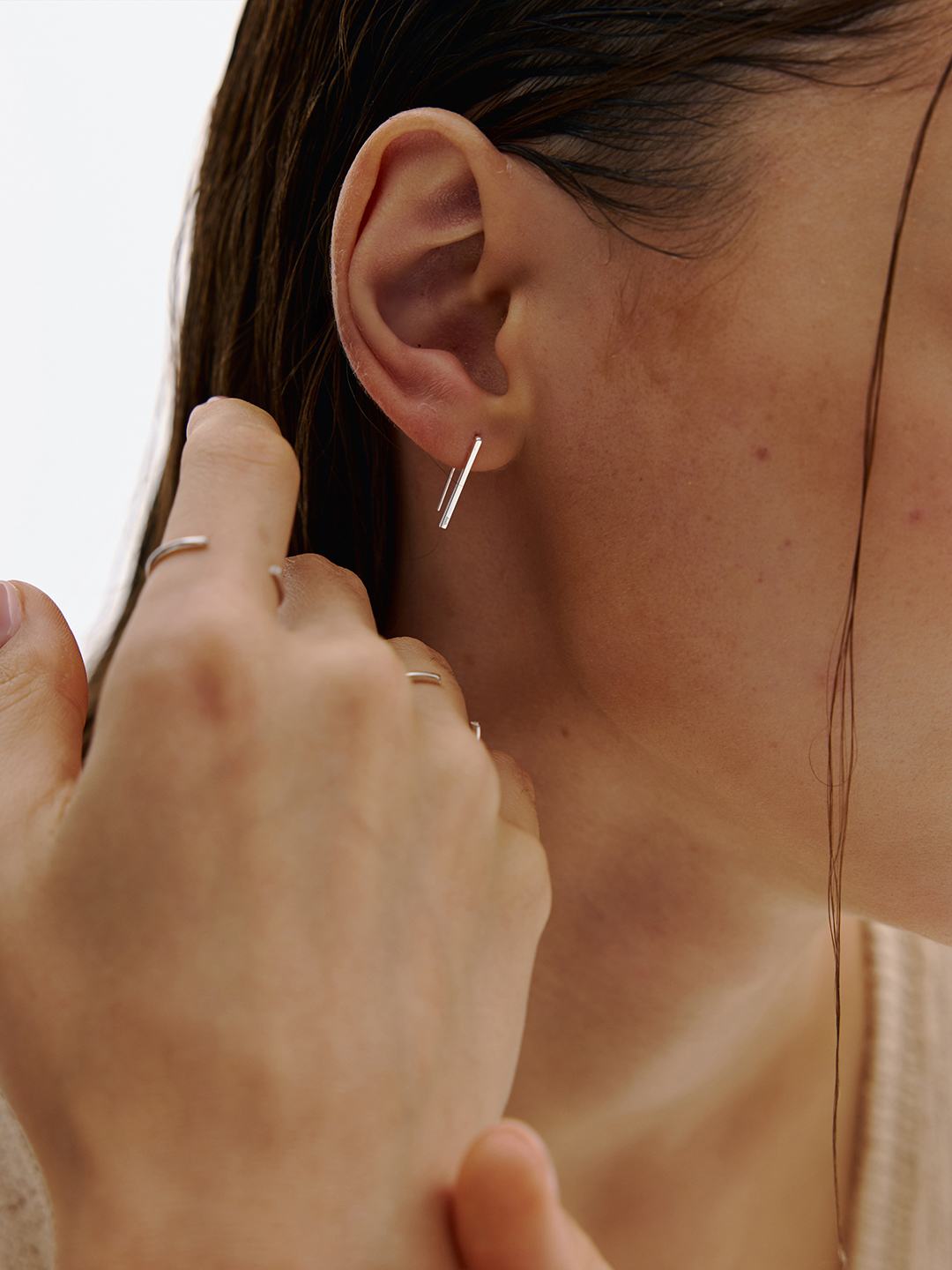 DJ02 Line Earring – dash.