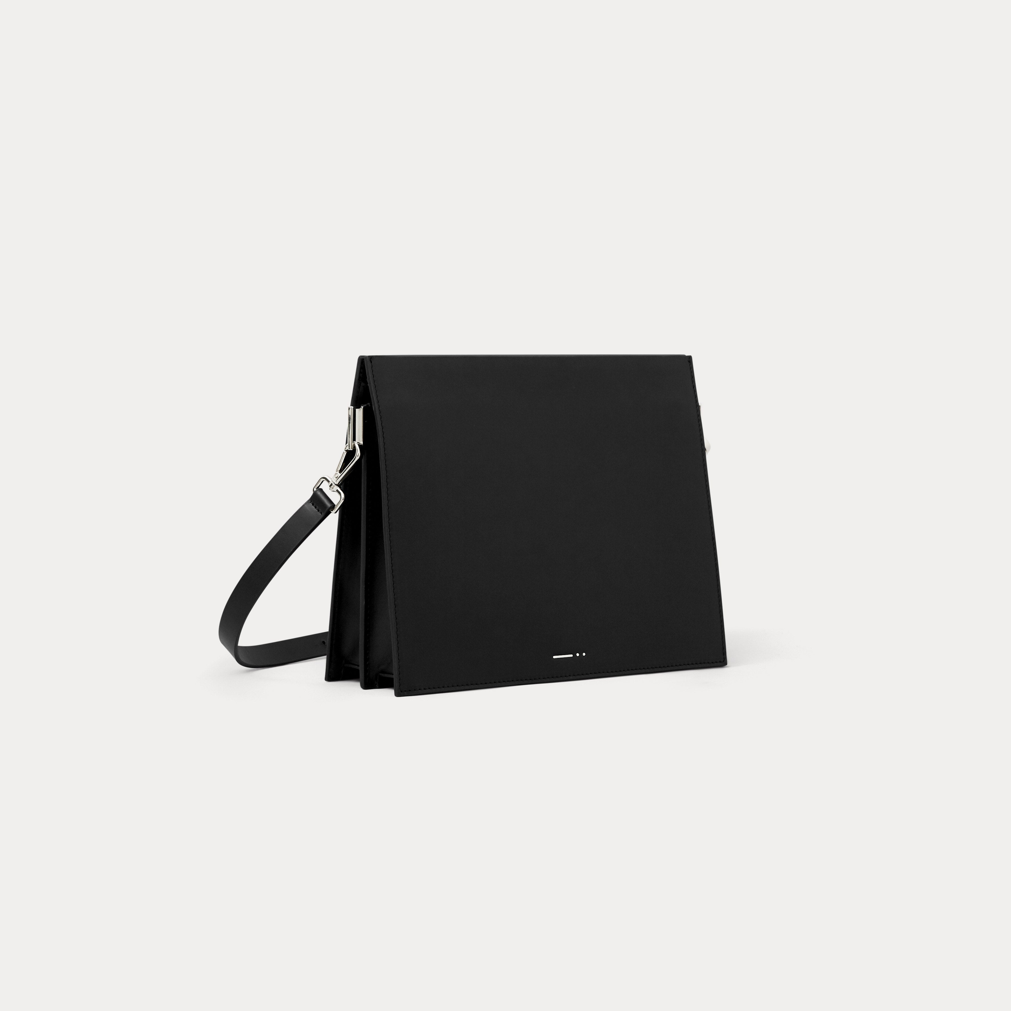 DA06 Shoulder - Black by dash.